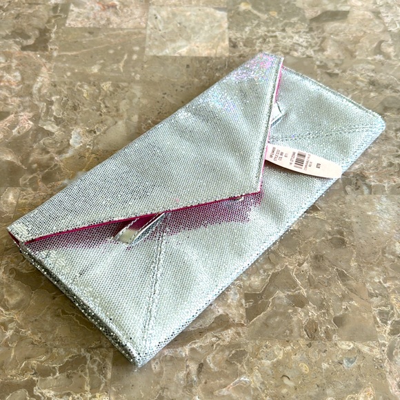 Victoria's Secret | Bags | Nwt Victorias Secret Silver Sparkle Clutch ...